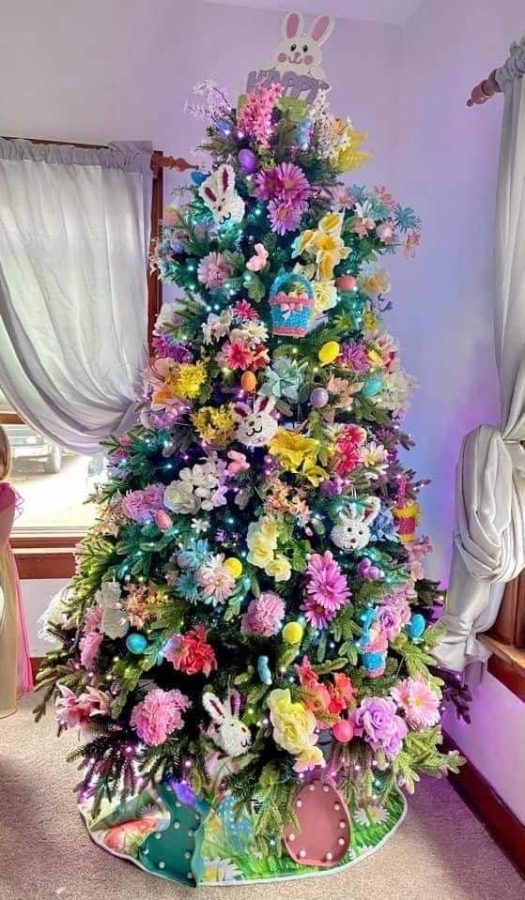 28 Gorgeous Easter Christmas Tree Ideas That Bring Holiday Magic to Spring