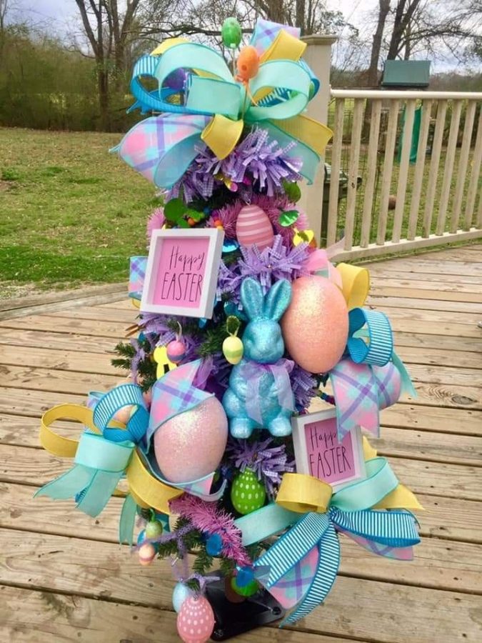28 Gorgeous Easter Christmas Tree Ideas That Bring Holiday Magic to Spring